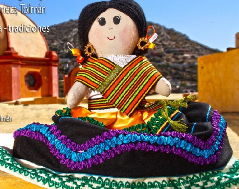 Preparan presentación de "Lupita"; la muñeca tolimanense que porta el ...